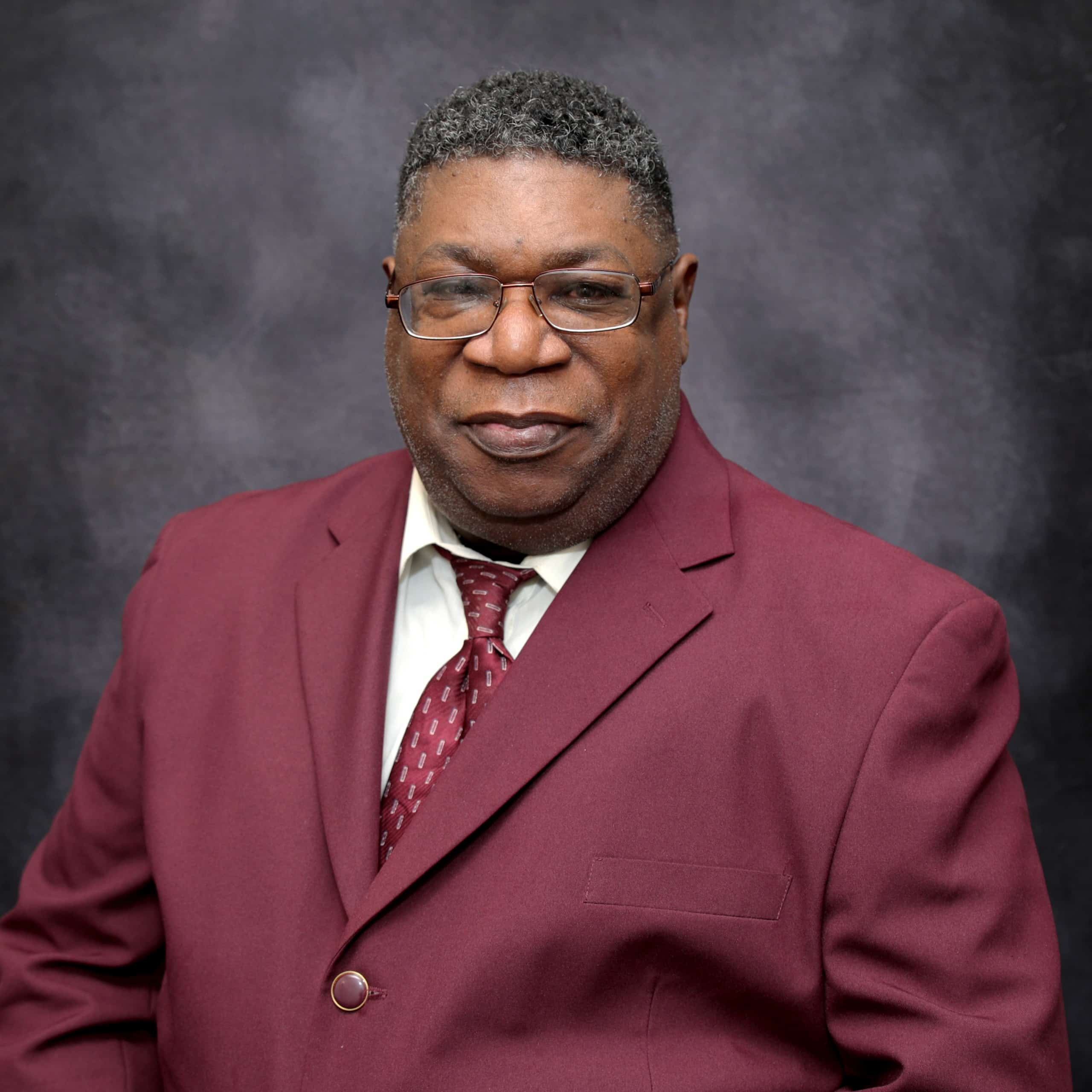 Hinds CC honors retired Utica baseball coach at field rededication ...